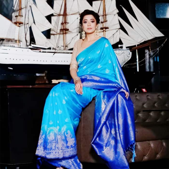Tina Datta Stuns in Sultry Red & Blue Saree, See Viral Photos