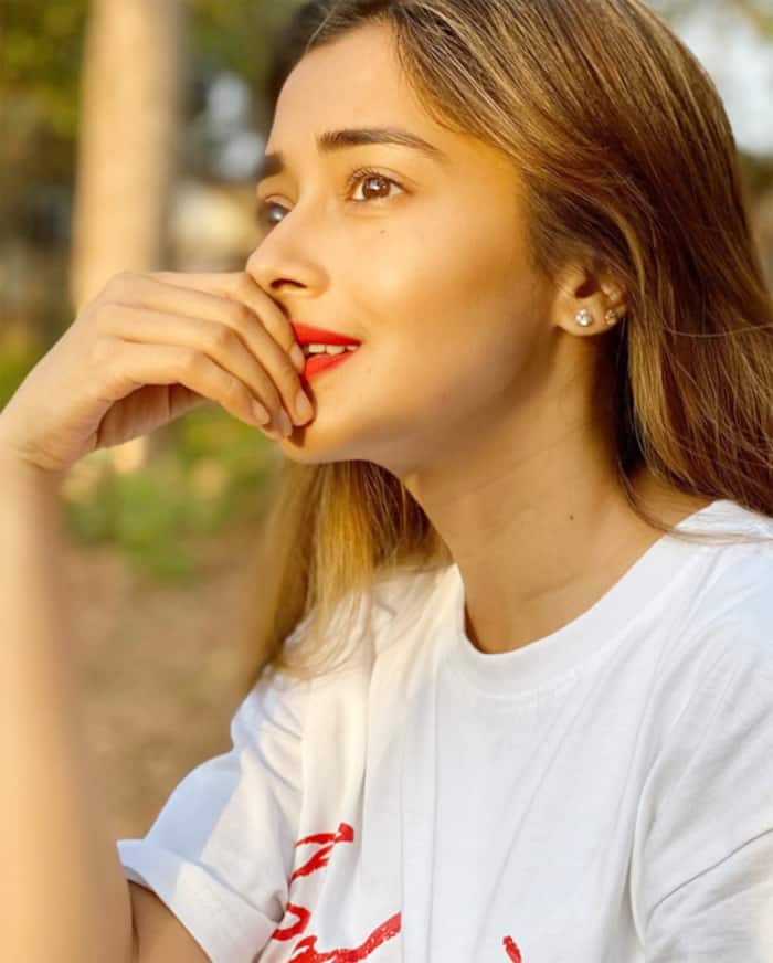 Tina Datta Raises The Temperature in Stunning Attire, See Photos