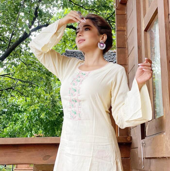 Tinaa Dattaa Goes All Traditional Tinaa Dattaa Goes All Traditional