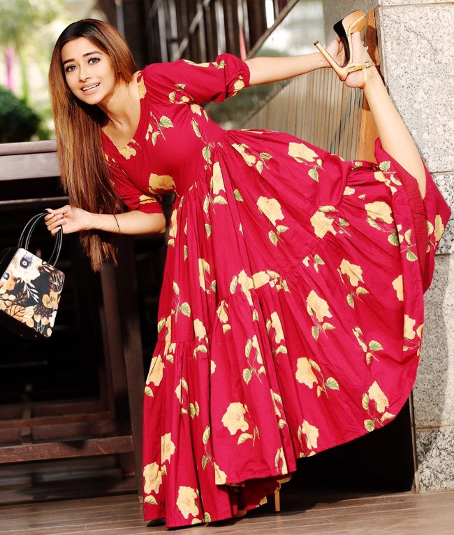 Tinaa Dattaa Looks Jaw dropping Gorgeous
