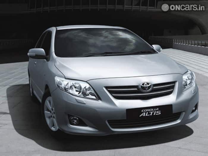 Toyota Corolla Altis Exterior