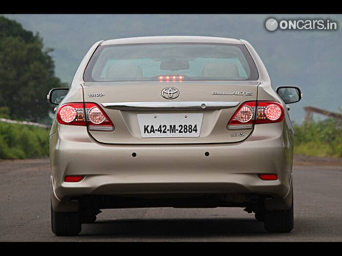 Toyota Corolla Altis Exterior
