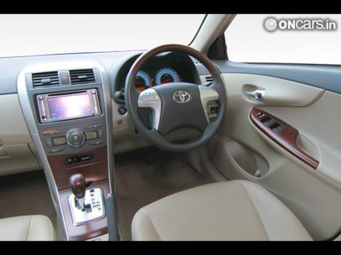 Toyota Corolla Altis Interior