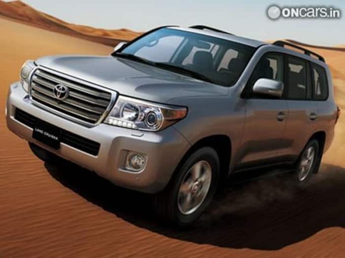 Toyota Land Cruiser 200 Exterior