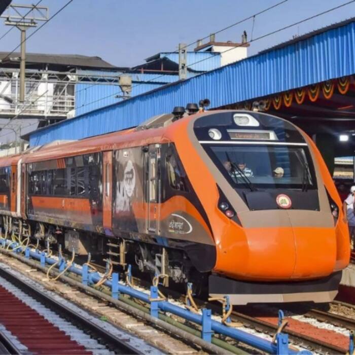 Amazing Pics - Vande Bharat Metro First Look: Trial Run in July 2024 ...