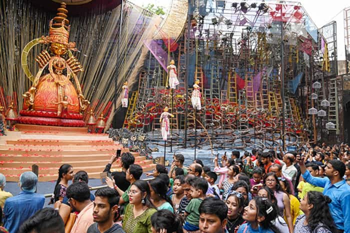 Durga Puja Pandal Hopping 2022: A Celebration Of Festivities Across ...