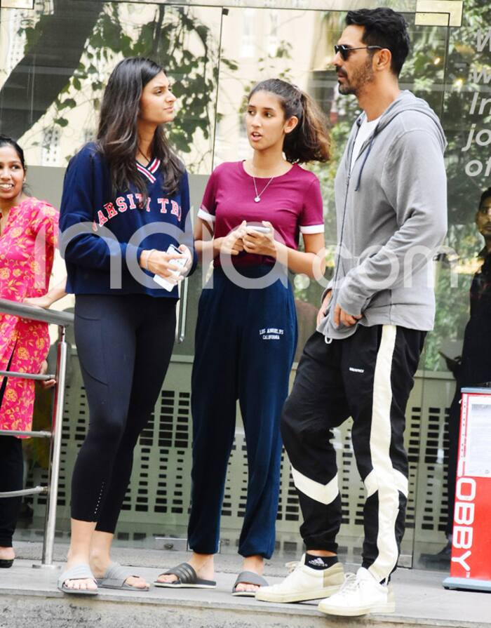 Arjun Rampal Spotted With Daughters Mahikaa Rampal, Myra Rampal Outside ...