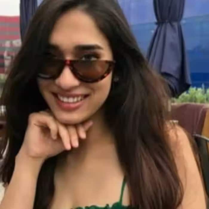 Shreyas Iyer has been linked with many women, one is said to be his girlfriend, her name is ...