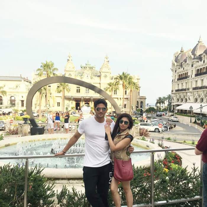 Tulsi Kumar’s pics with her hubby Hitesh Ralhan on her France trip will ...