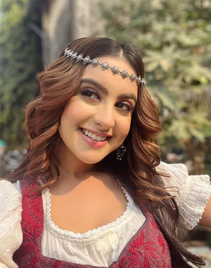 Tunisha Sharma's Unseen Cute Pics: Remembering The TV Actress Who Died ...