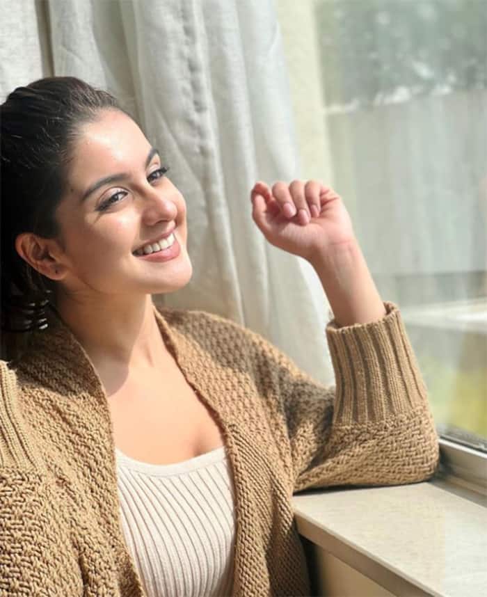 Tunisha Sharma's Unseen Cute Pics: Remembering The TV Actress Who Died ...