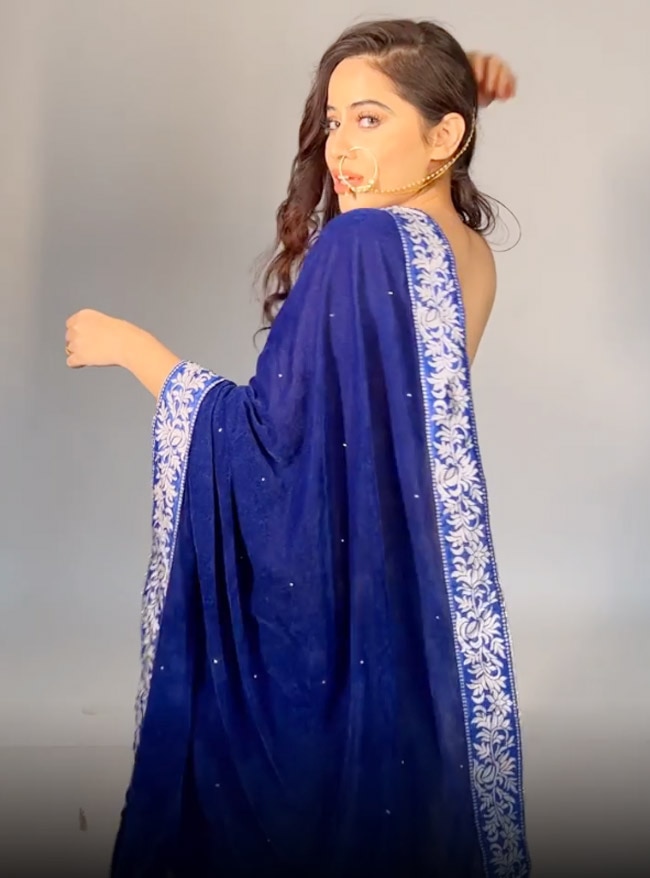 Urfi Javeds Fans React After Seeing Her In Saree Without Blouse