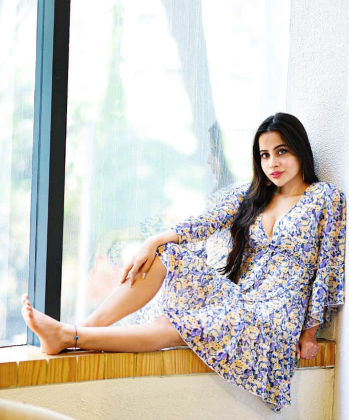 Urfi Javed Looks Beautiful