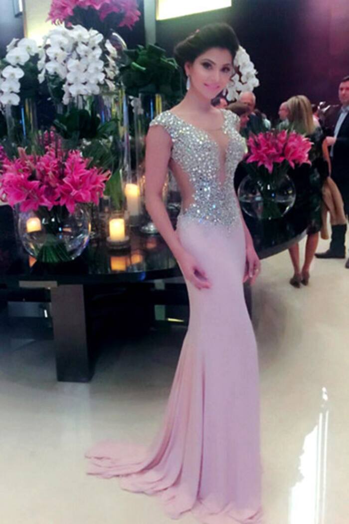 TOIFA 2016: Check out pics of Bollywood celebs in their stunning outfits