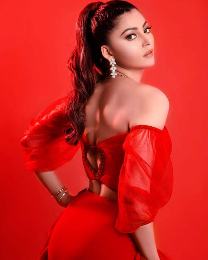 Urvashi Rautela’s Hot Look