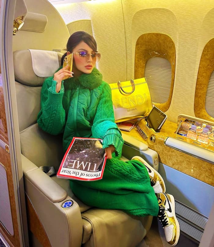 Urvashi Rautela Looks Spicy as Green Chili in Sexy Co-Ord Set|See Drool ...