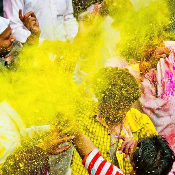 Holi special: 5 beauty tips to get rid of Holi colours