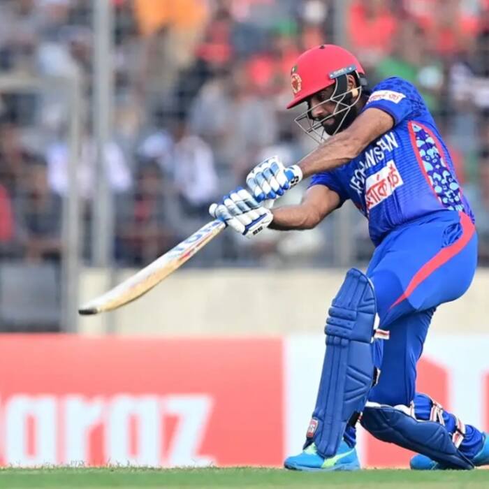 45 runs in one over! This batter creates world record in..., name is...