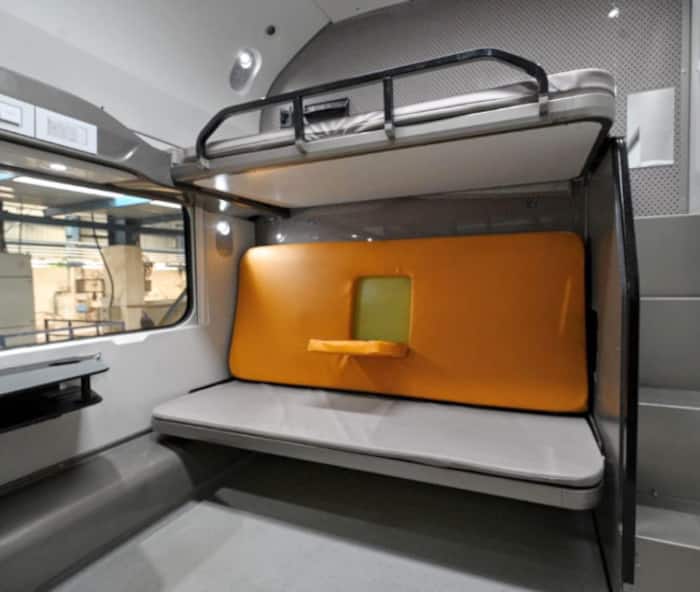 Inside photos of Vande Bharat sleeper revealed, it's more luxurious ...