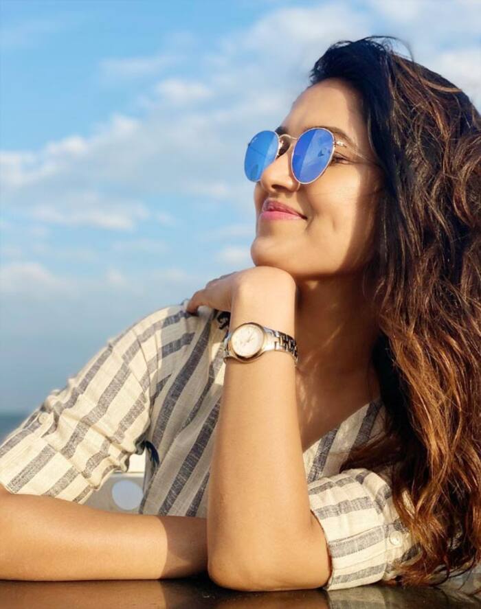 South Actor Vani Bhojan Graces Different Saree Look And Looks Perfectly ...