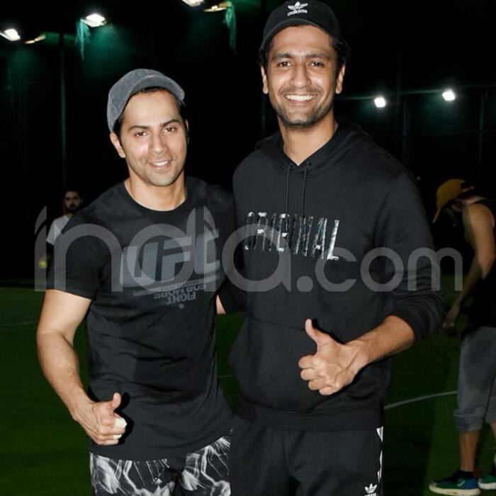 Varun Dhawan And Vicky Kaushal Play Cricket With Others on a Friday Evening