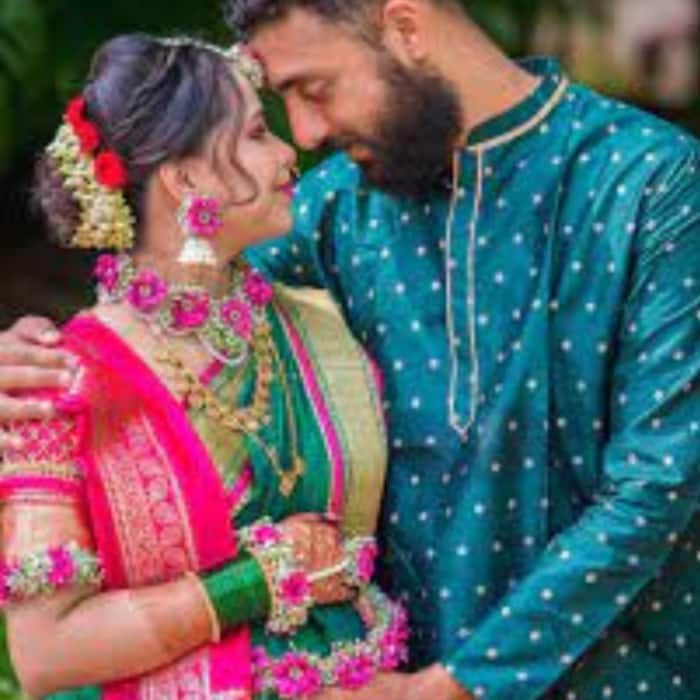 Meet wife of India star cricketer Varun Chakravarthy, they married during..., her name is...