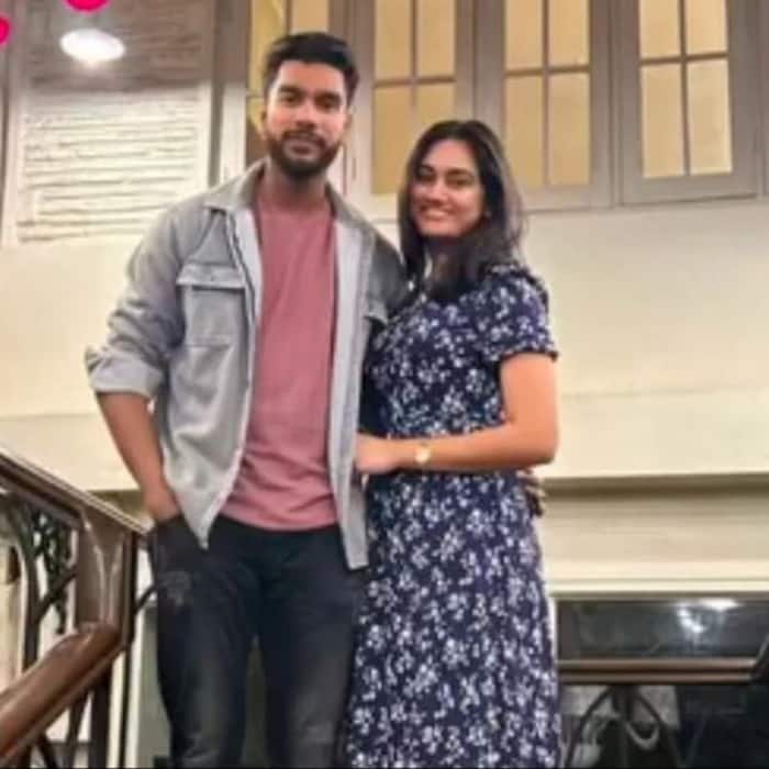 Meet Venkatesh Iyer’s beautiful wife Shruti Ragunathan, she works in...