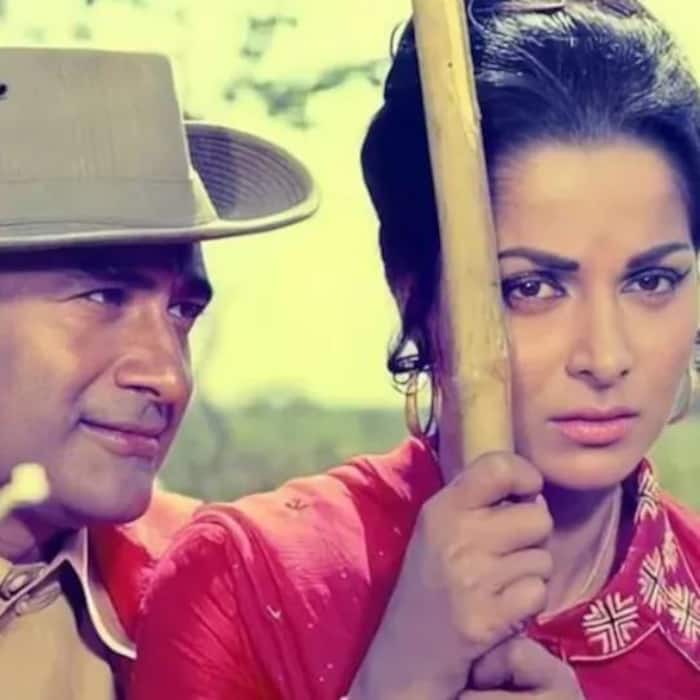 Meet actress who has given hit with Dev Anand, played role of mother of ...
