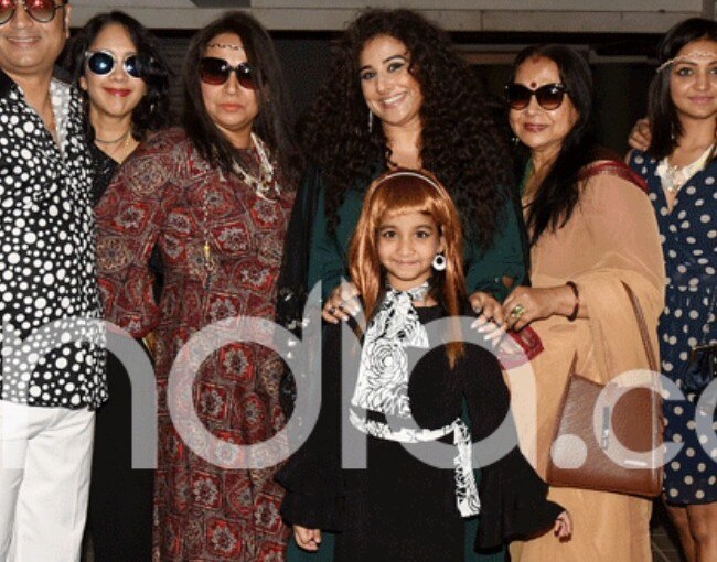 Vidya Balan Hosts 70s Themed Birthday Bash, Aditya Roy Kapur, Siddharth ...