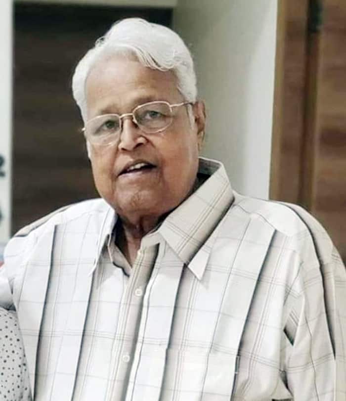 Veteran Actor Viju Khote Passes Away at 77, Bollywood Celebs Mourn