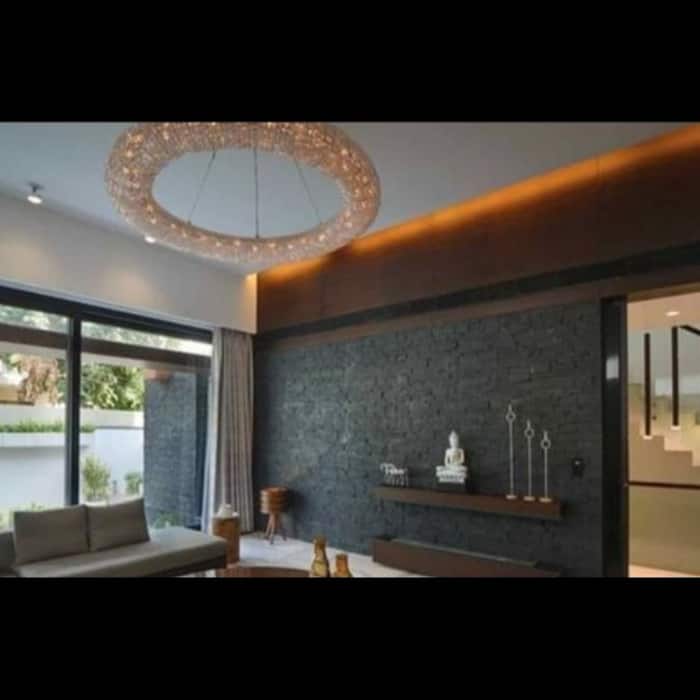 Inside photos of Virat Kohli and Anushka Sharma's luxurious home in ...