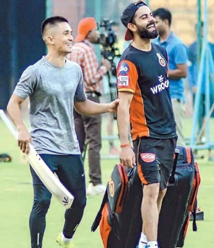 Virat Kohli Thanks Sunil Chhetri For Visiting RCB Camp in Bengaluru ...