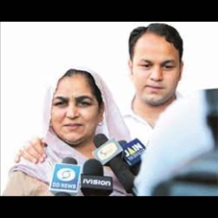 After divorce rumour with wife Aarti Ahlawat, Virender Sehwag in more ...