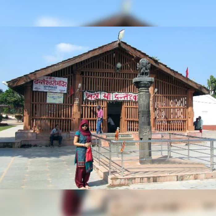 Shardiya Navratri 2017: Here are 9 Durga temples you must visit in India during Navratri