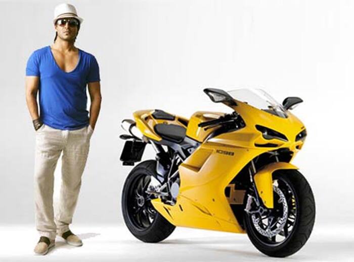 Rohit Roy’ s Honda Rune 1900 CC