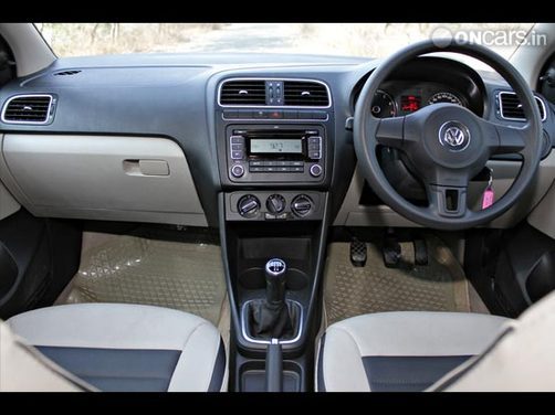 Volkswagen Polo Interior img20