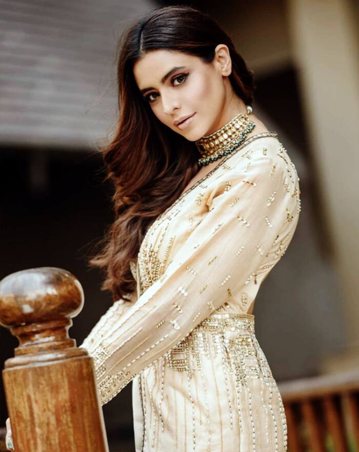 Aamna Sharif is a sight to behold in her latest ethnic pictures, don’t ...