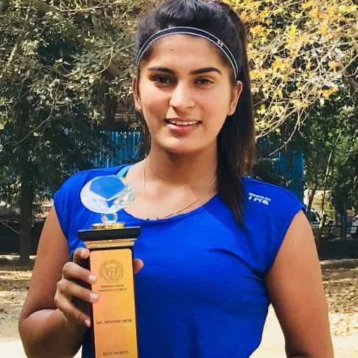 Who is Neeraj Chopra's wife Himani Mor, ex-tennis player turned sports manager