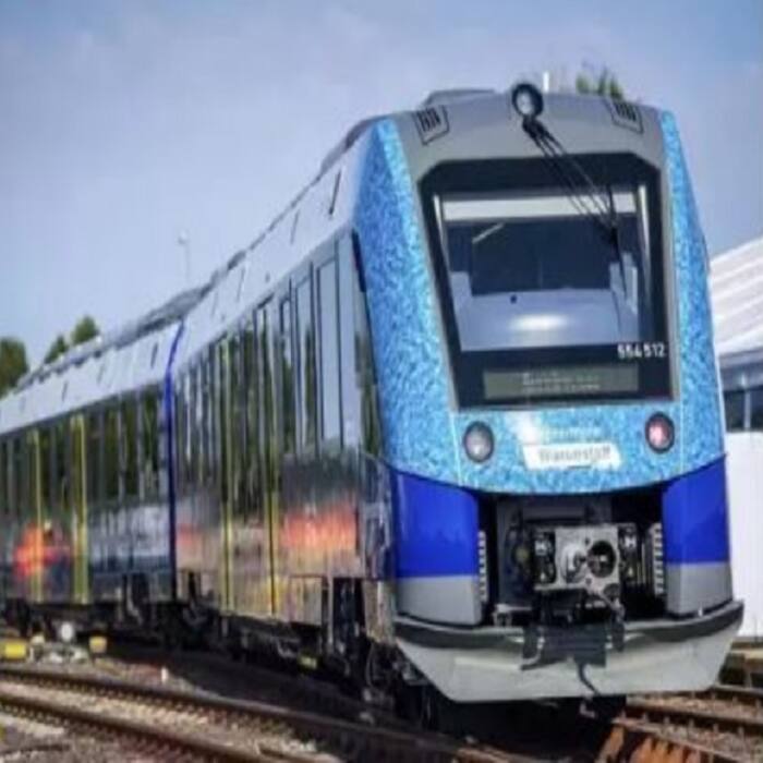 PHOTOS | India's First Hydrogen-Powered Train to Roll Out in 2023. DEETS Here