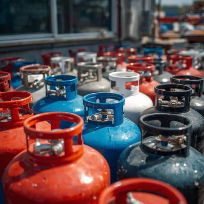 Gas cylinder colours explained: Here's what red, blue, white, black ...