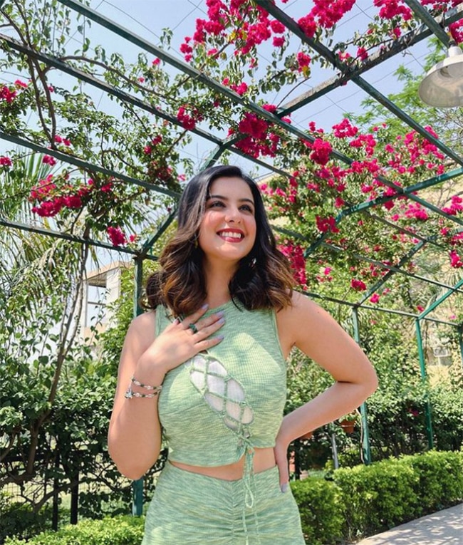 Tunisha Sharma's Unseen Cute Pics: Remembering The TV Actress Who Died ...