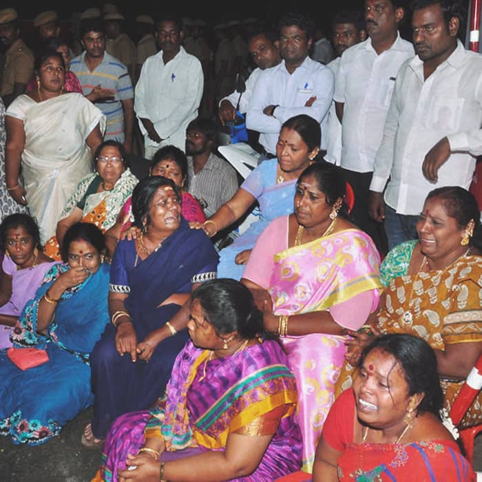 People creating ruckus outside Apollo hospital in Chennai