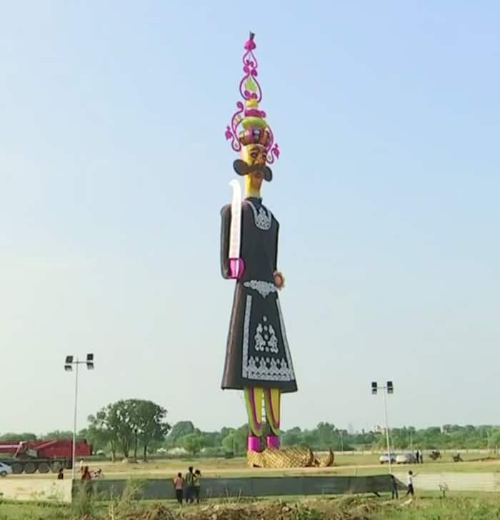 Dussehra 2019: India Prepares Different Types of Funny Ravan Effigies ...