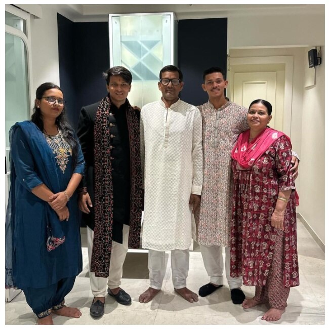India’s T20 World Cup 2024 Squad Members With Family – PICTURES