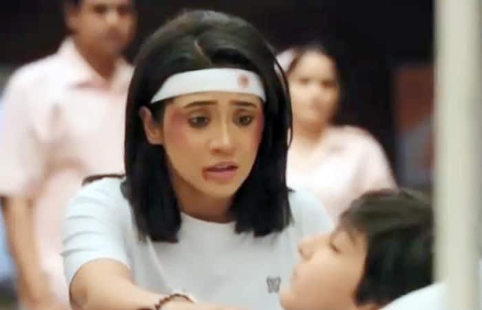 Goenka Family is Elated at Sirat's Entry In The House