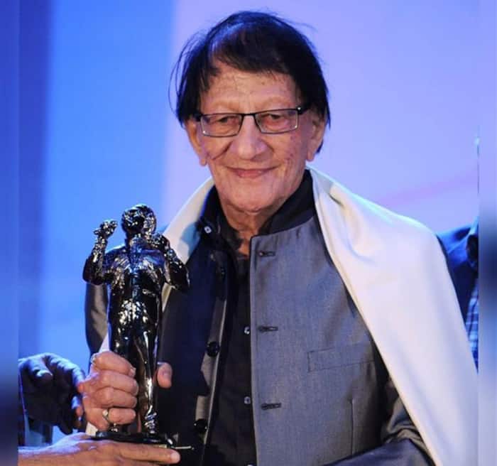 Dilip Kumar Dies At 98: From Sushant Singh Rajput To Rishi Kapoor ...